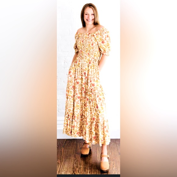 Hayden | Dresses | Nwt Hayden Go Lightly On Shoulder Or Off Floral Maxi ...
